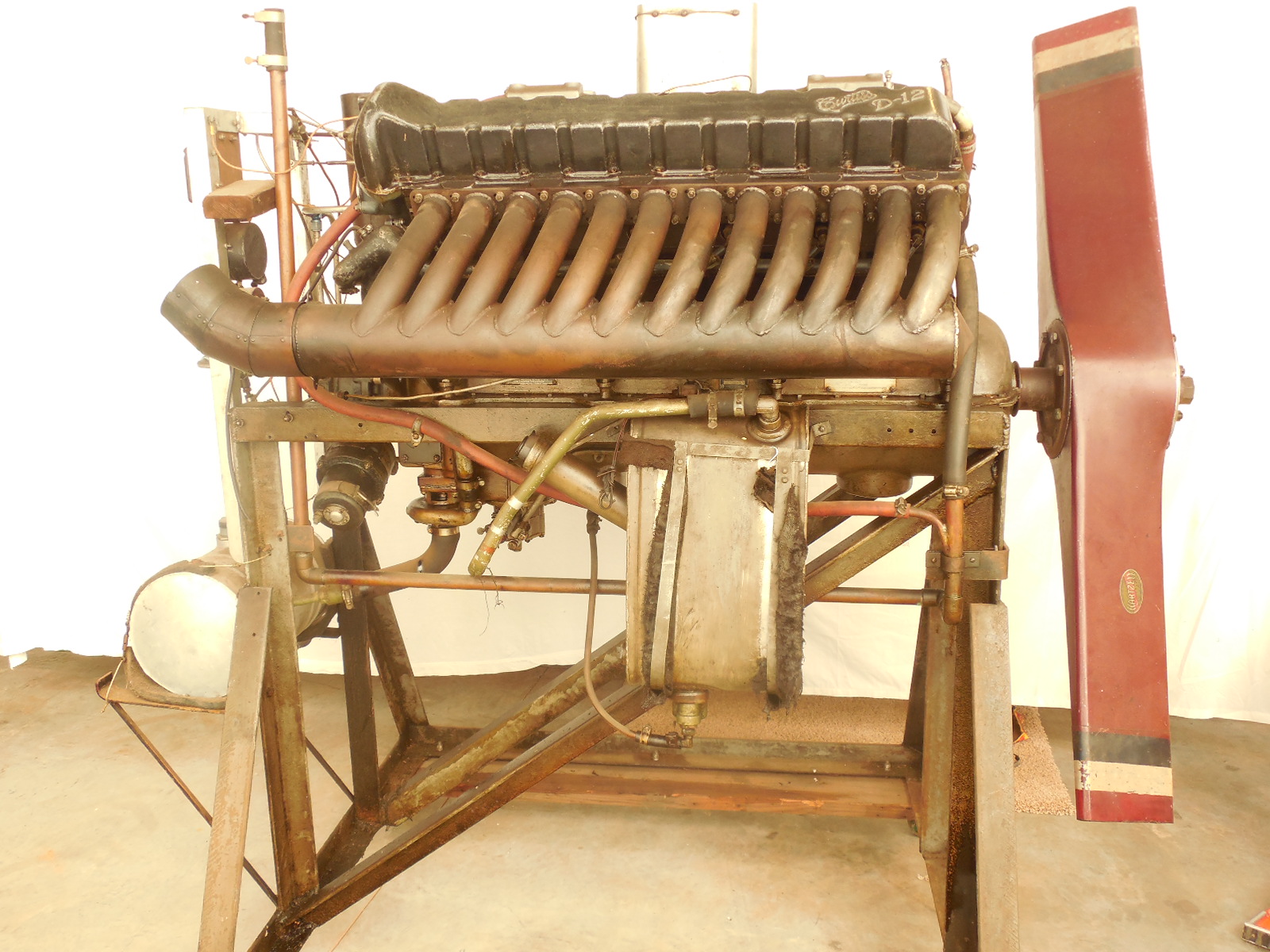 8' Feet 1931 Curtis D-12 - 42771 | Antique Boat America