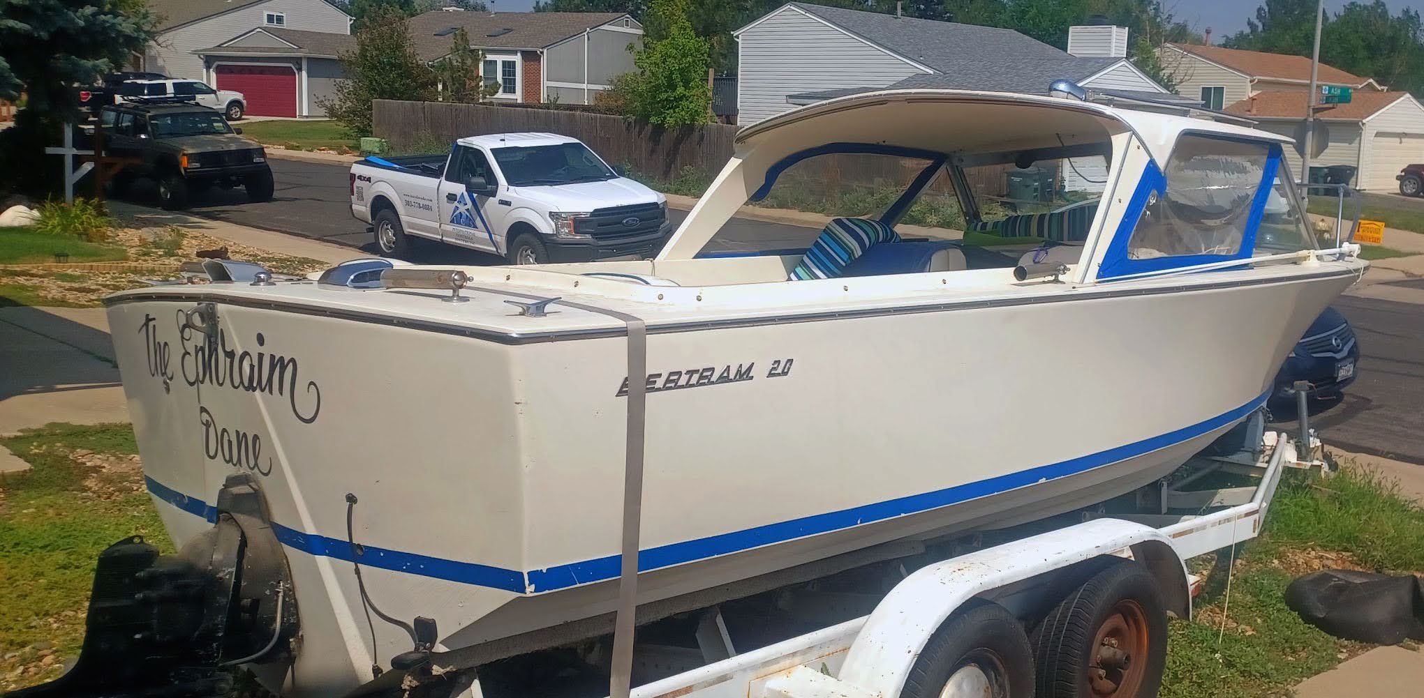 20 Feet 1966 Bertram Moppie - 48433 | Antique Boat America