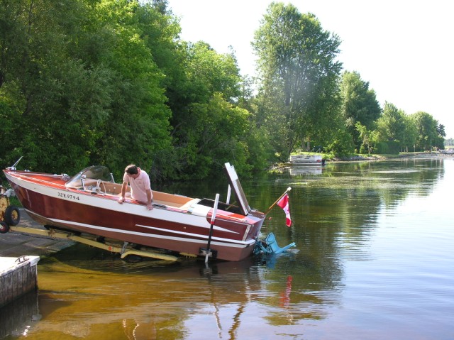 19'6 Feet 1965 Shepherd Runabout - 26874 | Antique Boat America