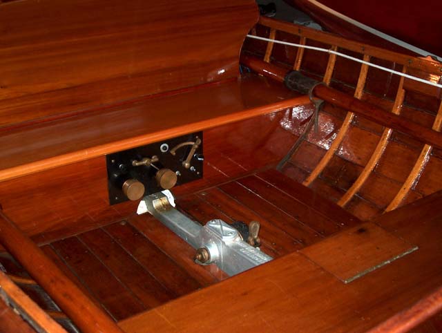 18 Feet 1948 Greavette Dispro - 26985 | Antique Boat America