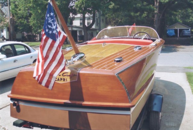 19 Feet 1956 Chris Craft Capri - 27421 | Antique Boat America