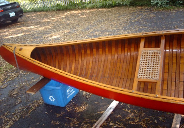 16 Feet 1950 Peterborough Canoe - 27942 | Antique Boat America