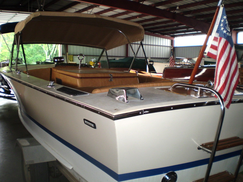 17 Feet 1967 Century Resorter Ski Boat - 29352 | Antique Boat America