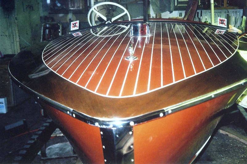 19 Feet 1949 Chris Craft Racing Runabout - 30429 | Antique Boat America