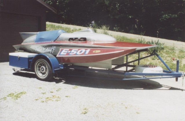 17 Feet 1966 Cunningham Hydroplane - 30629 | Antique Boat America