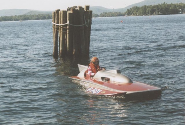 17 Feet 1966 Cunningham Hydroplane - 30629 | Antique Boat America