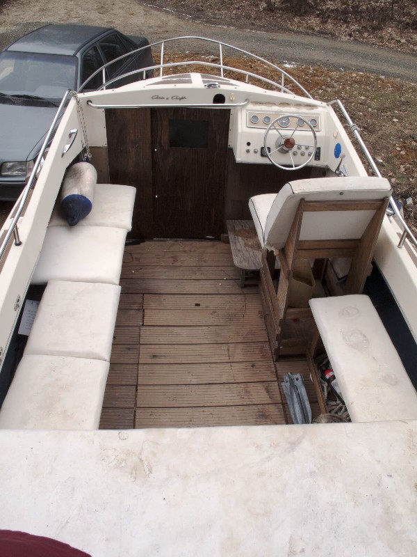 20 Feet 1974 Chris Craft Cutlass 20 - 30836 | Antique Boat America