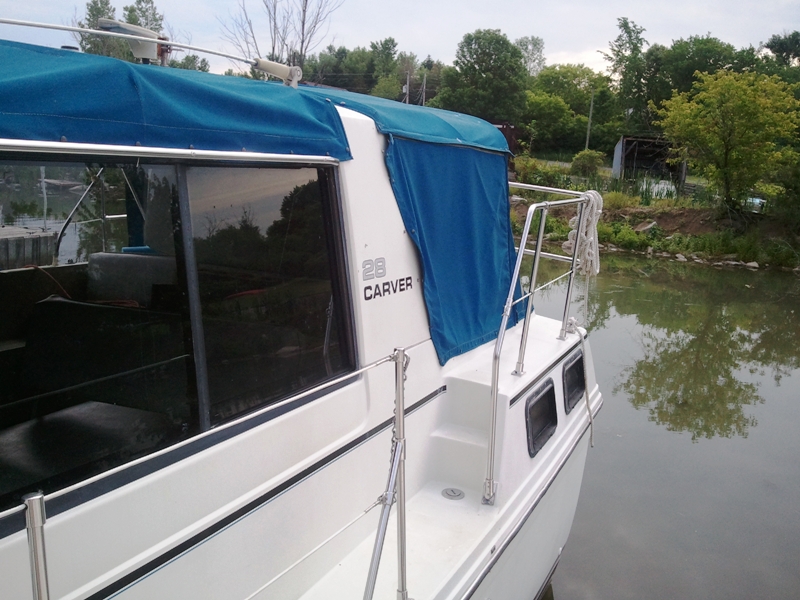 28 Feet 1983 Carver Riviera - 31046 | Antique Boat America