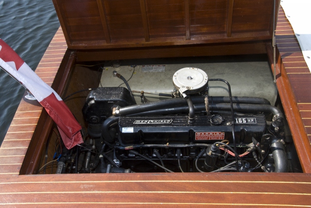 18 Feet 1972 Greavette Runabout - 31060 | Antique Boat America