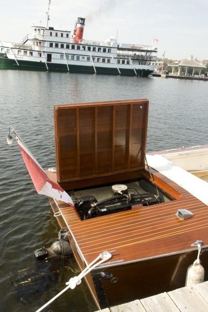 18 Feet 1972 Greavette Runabout - 31060 | Antique Boat America