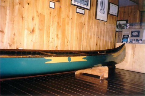 18 Feet 1903 Morris Canoe - 31308 | Antique Boat America