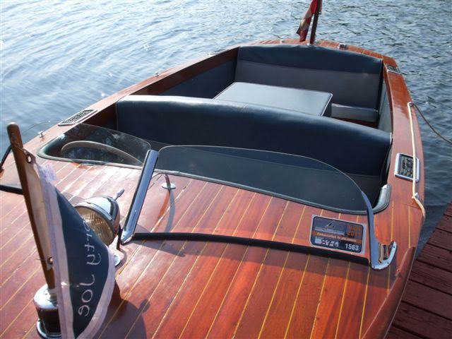 16 Feet 1946 Gar Wood Deluxe Utility - 36808 | Antique Boat America