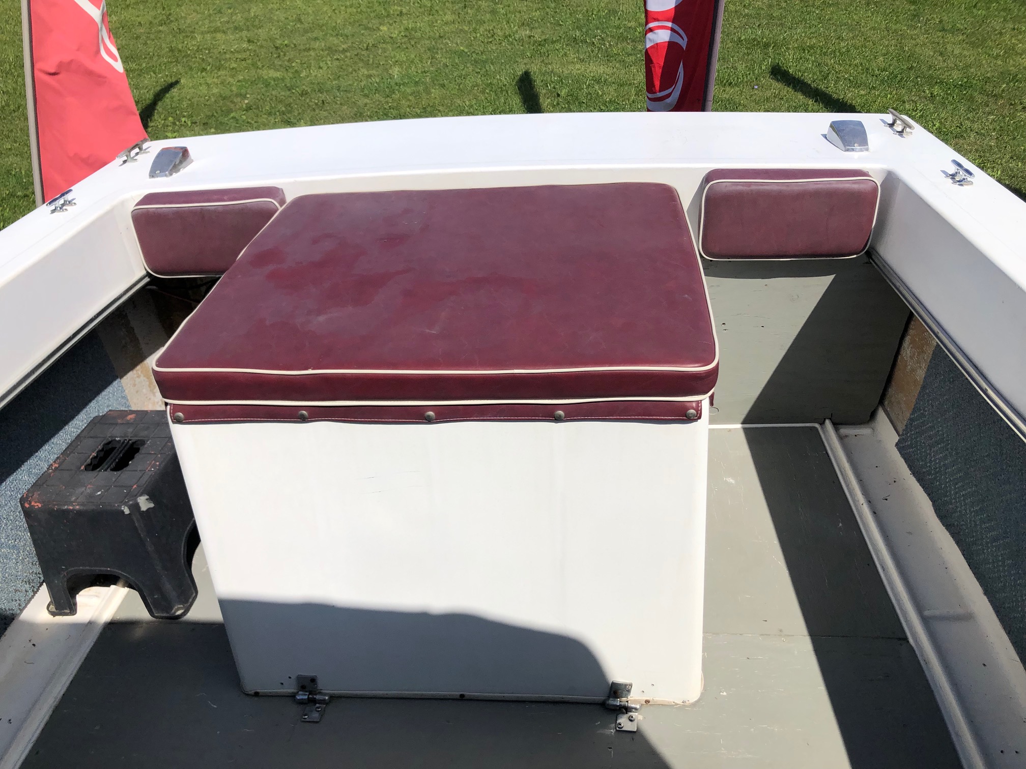 23 Feet 1970 John Allmand STG100 - 39970 | Antique Boat America