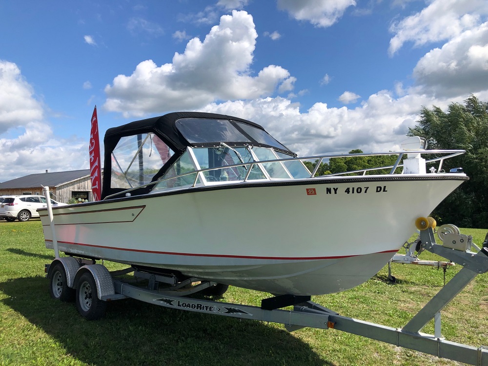 23 Feet 1970 John Allmand STG100 - 39970 | Antique Boat America