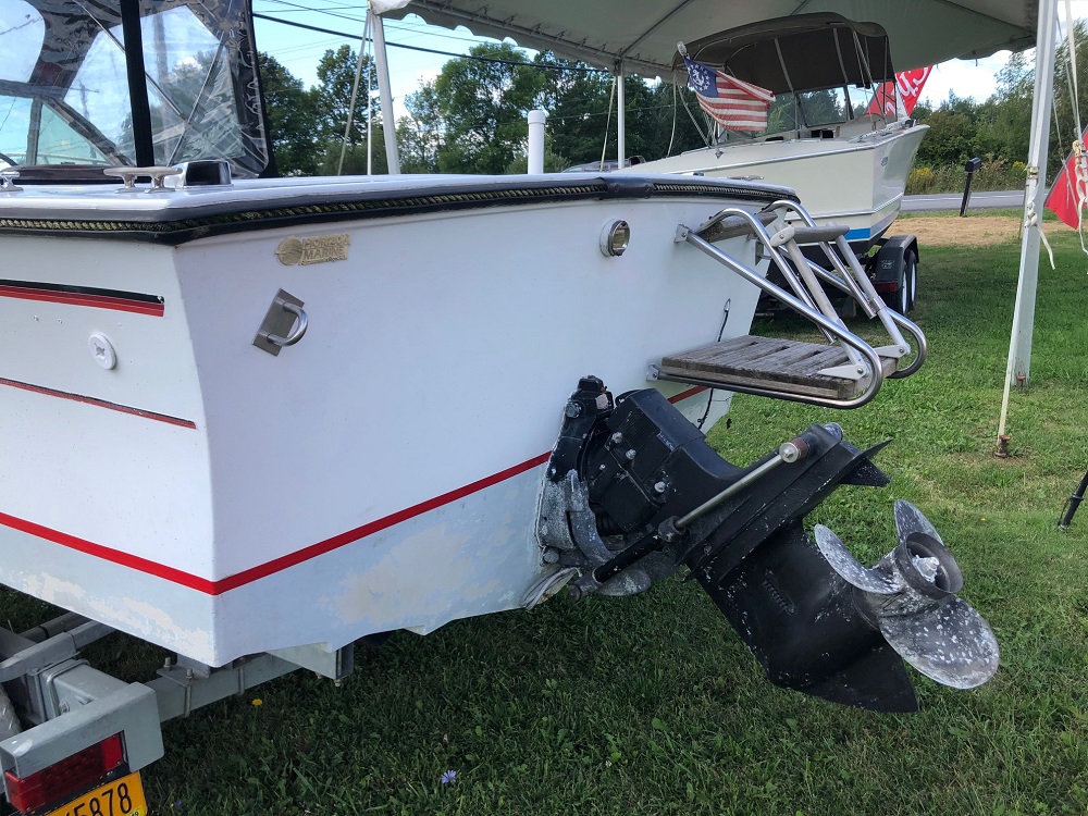 23 Feet 1970 John Allmand STG100 - 39970 | Antique Boat America